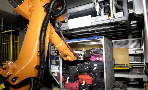 Robotic system for automatic baggage loading for major international airports – urobots